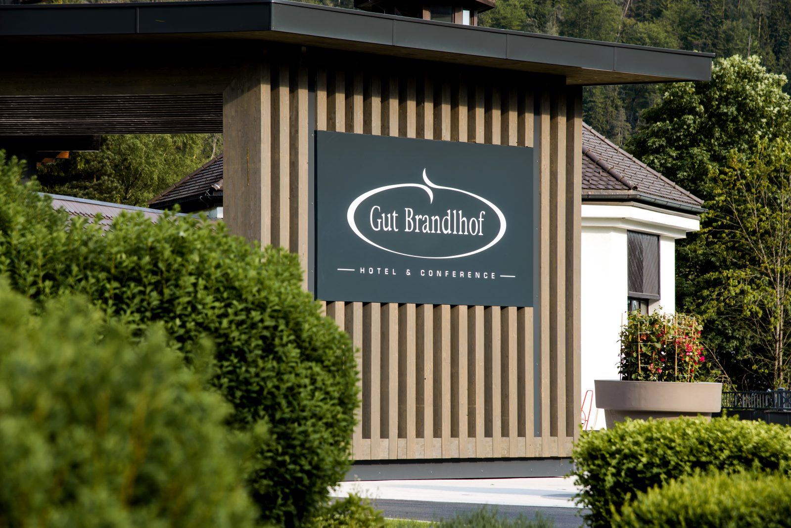 Hotel Gut Brandlhof | Hotel Bilder & Videos : Gut Brandlhof Saalfelden ...