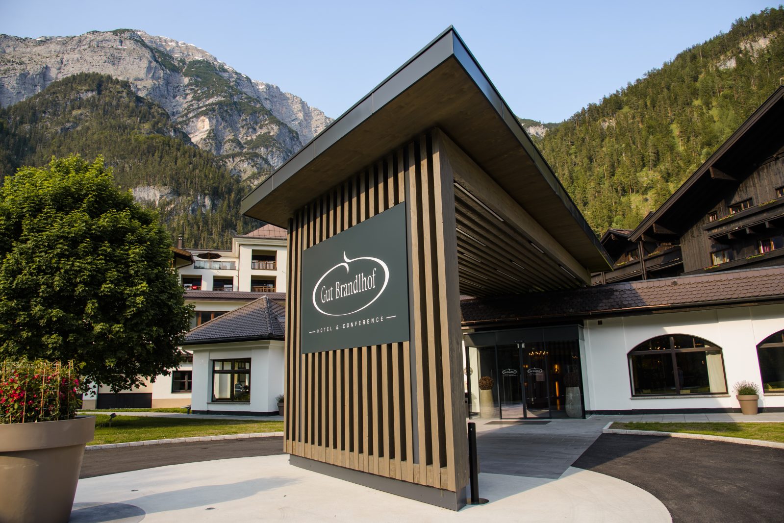 Hotel Gut Brandlhof | Hotel Bilder & Videos : Gut Brandlhof Saalfelden ...