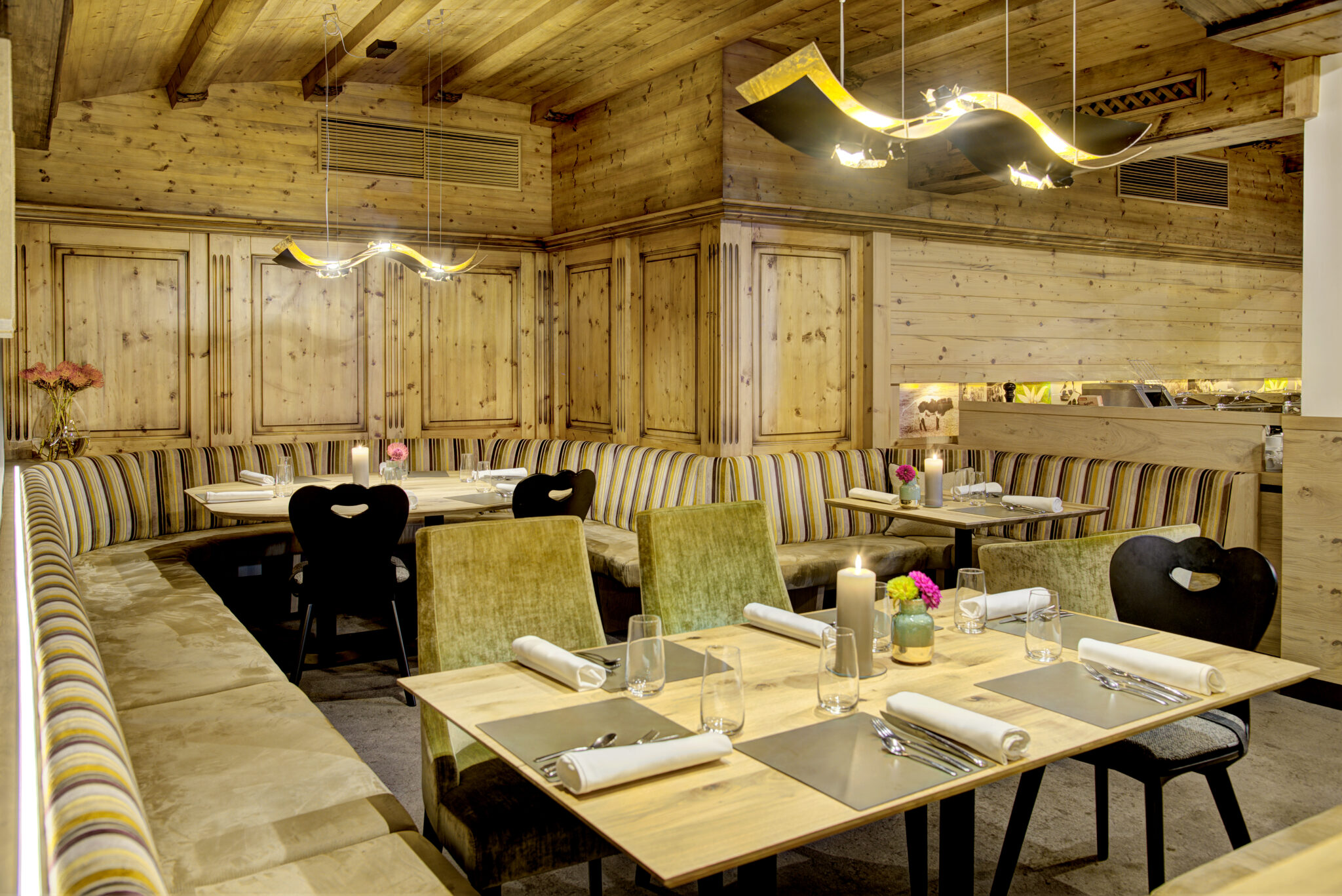 Hotel Gut Brandlhof | 7 Restaurants im Hotel Gut Brandlhof bei ...